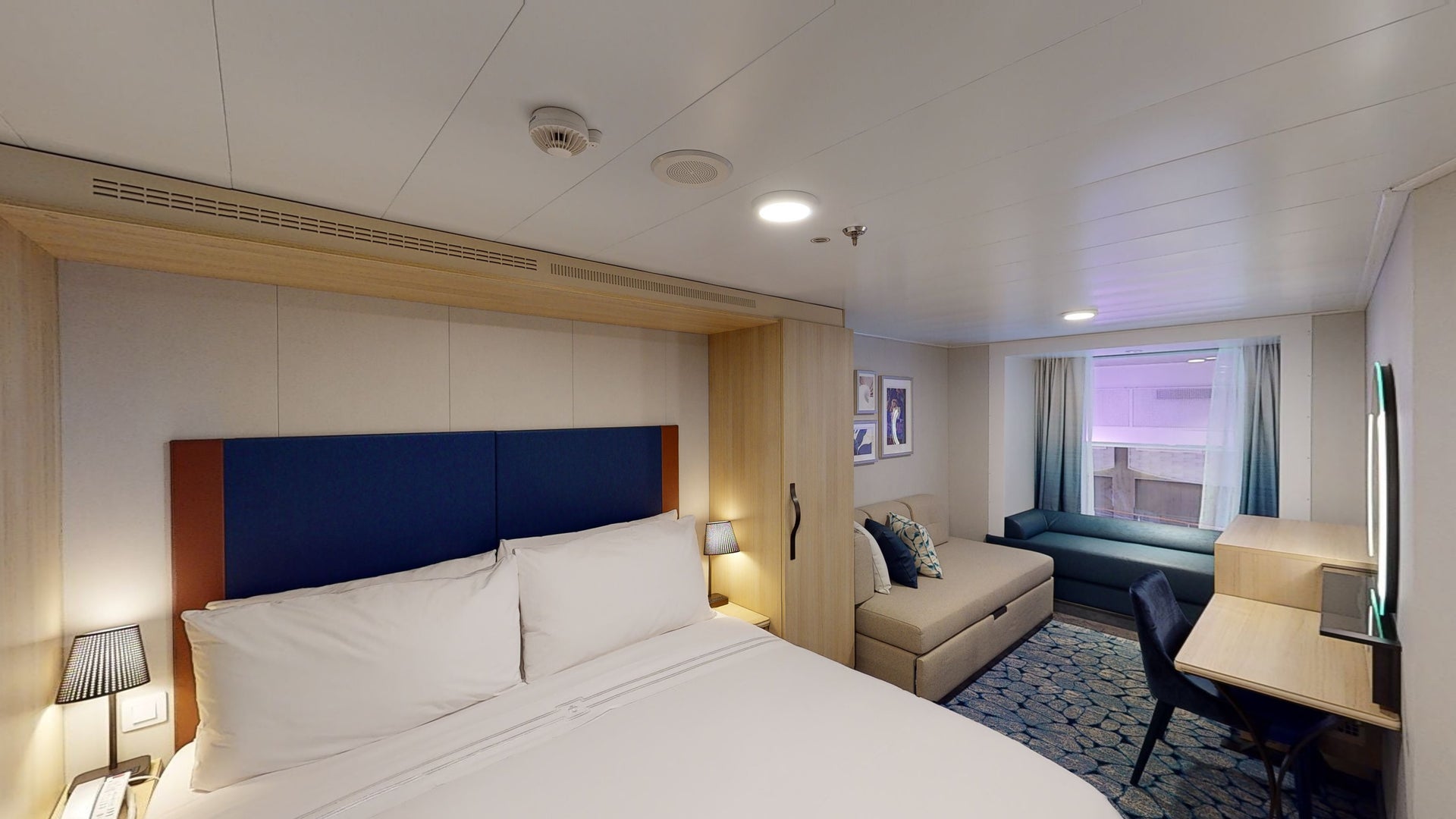 Wonder of the Seas - Promenade View Interior - Nuvo360%