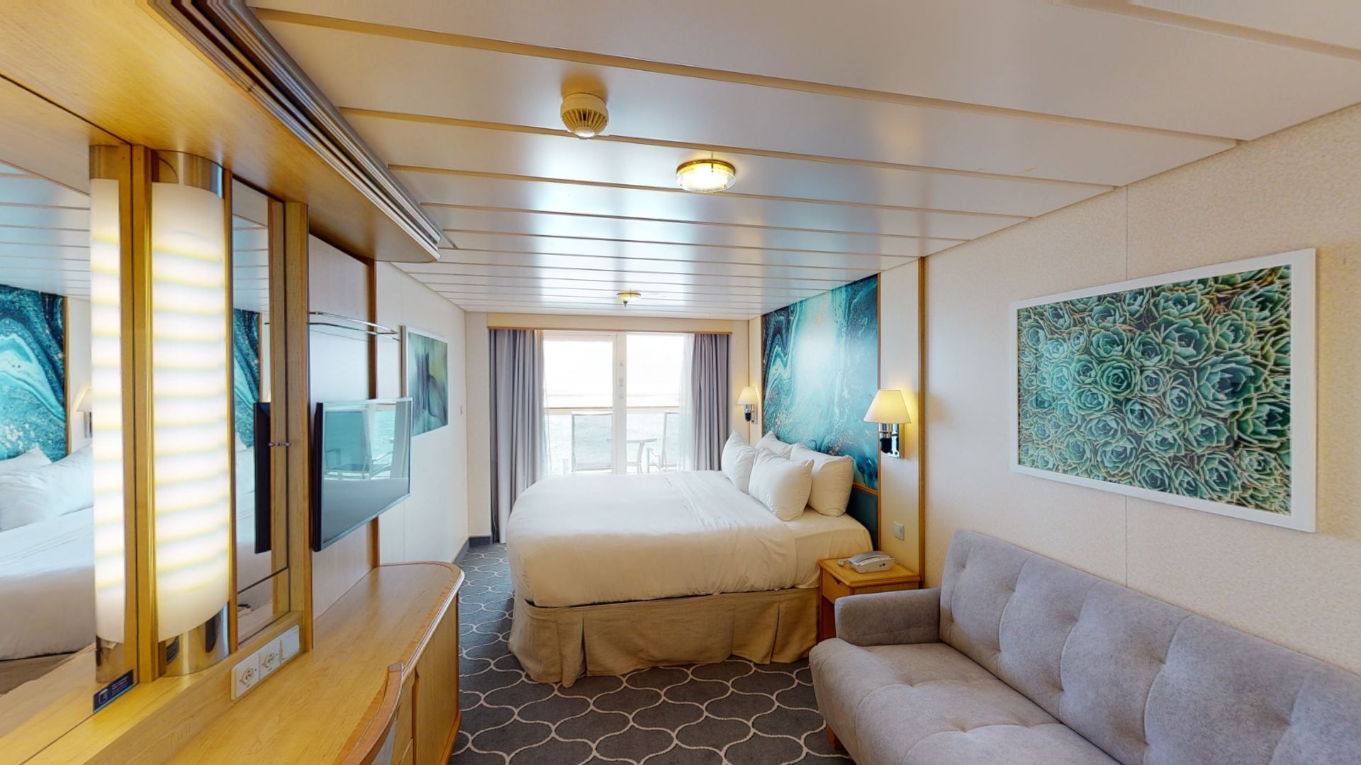 Freedom of the Seas - Ocean View Balcony - Nuvo360%